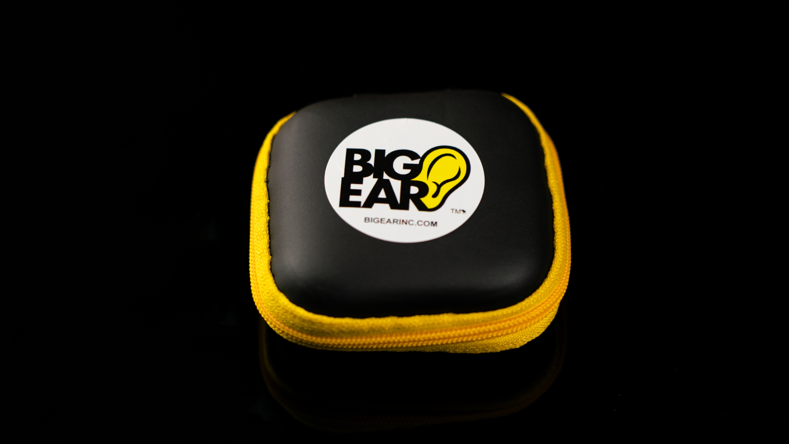 Deluxe Zipper Pouch | Deluxe Earplug | Big Ear